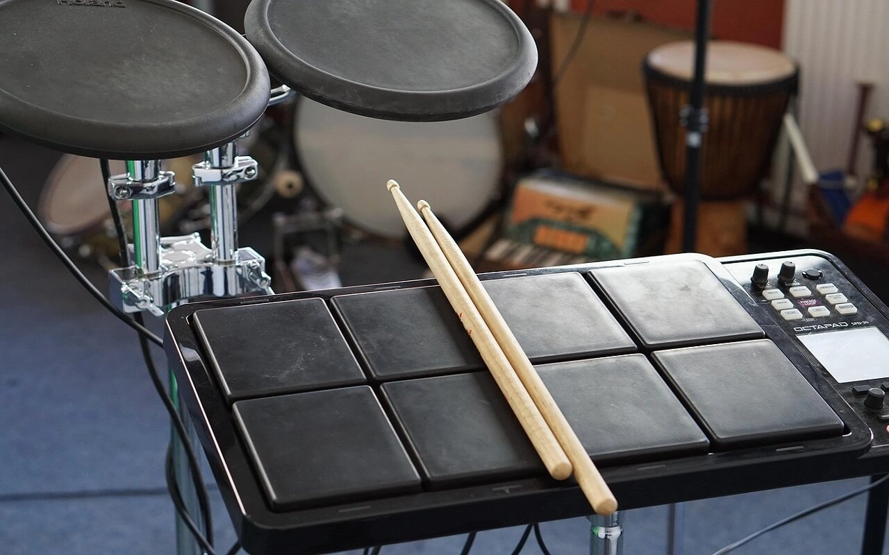 Best Electronic Drum Pad For Live, Studio & Budget Setups